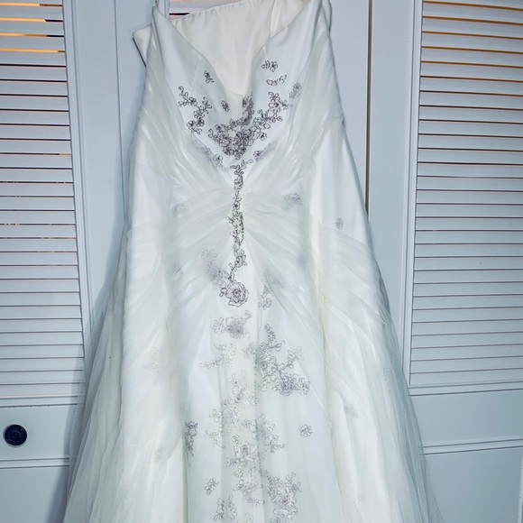 Monique Luo | Dresses | An Ivory Monique Lou Wedding Dress | Poshmark